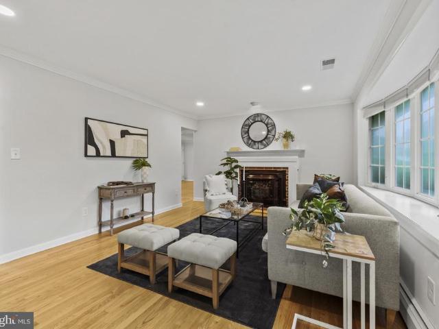2114 Oaklyn Drive