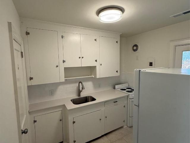 2114 Brandon Circle # 4