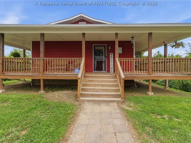 2114 Dunham Rd, Leon, WV 25123