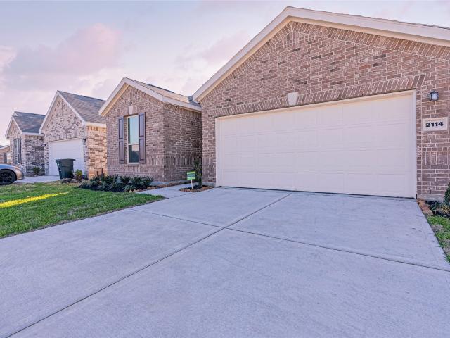 2114 Damasi Ln