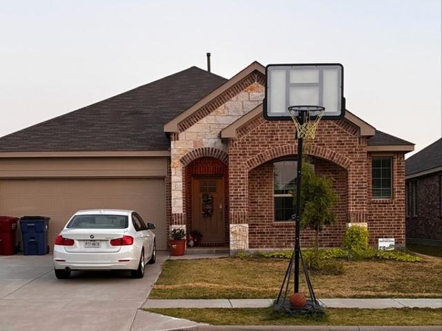 2114 Donker Dr, Royse City, TX 75189
