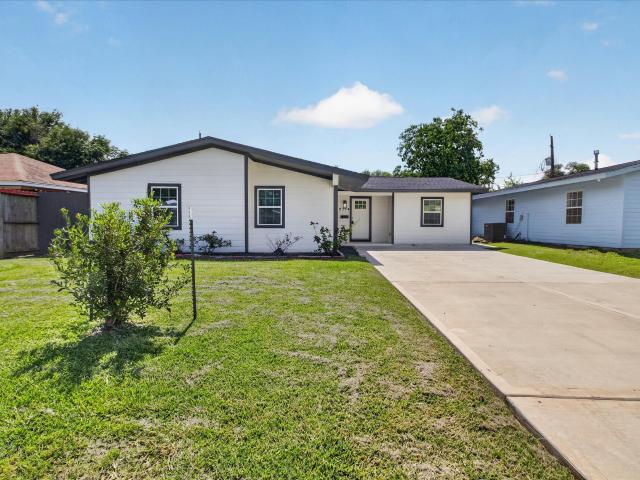 2114 Linden Creek Lane