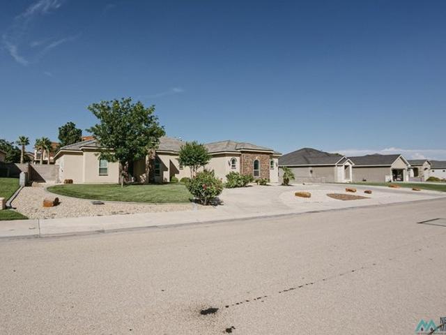 2114 Quail Hollow Run, Carlsbad, NM 88220