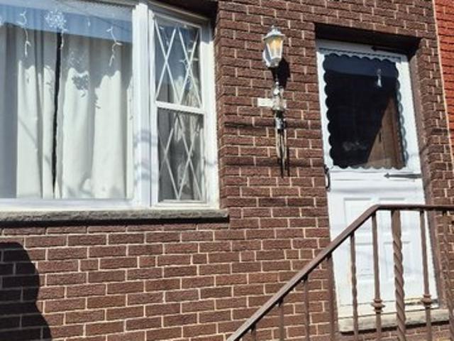 2114 S Rosewood St, Philadelphia, PA 19145