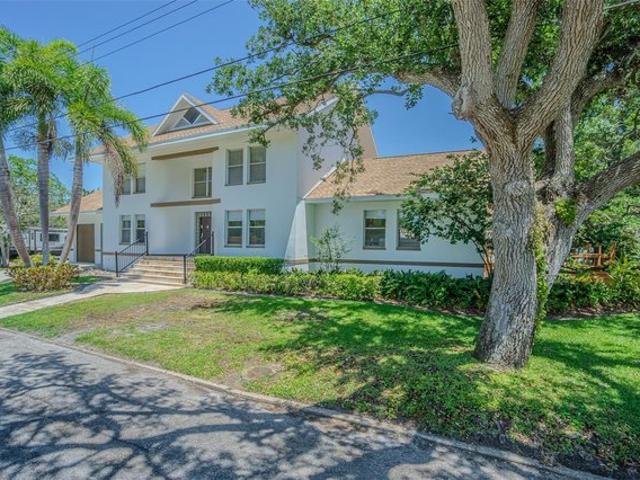 2114 S Venus St, Tampa, FL 33629