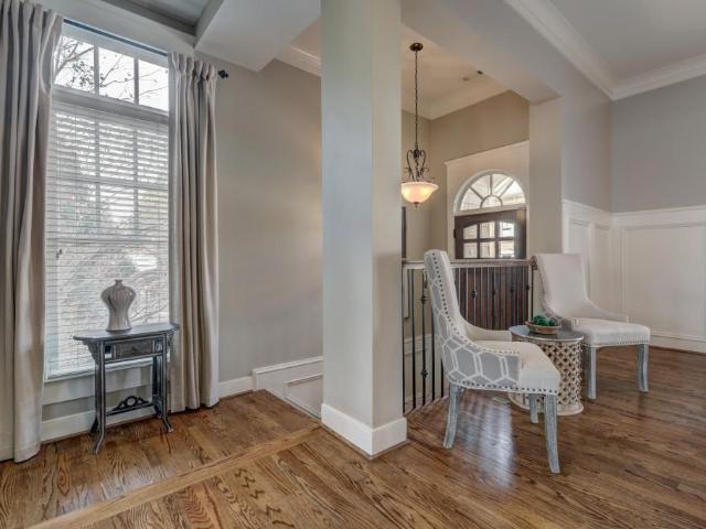 2114 W Village Crossing SE