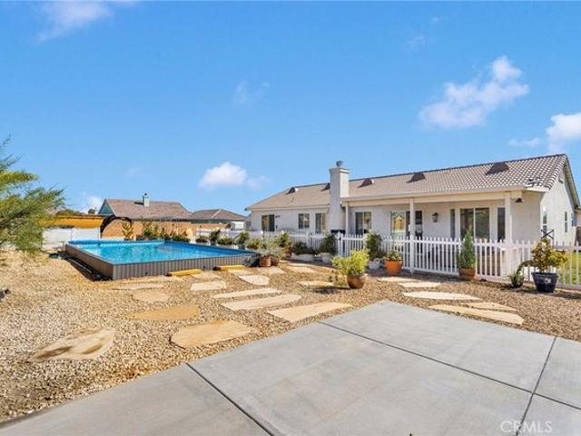 21152 Reliance Dr, Apple Valley, CA 92308