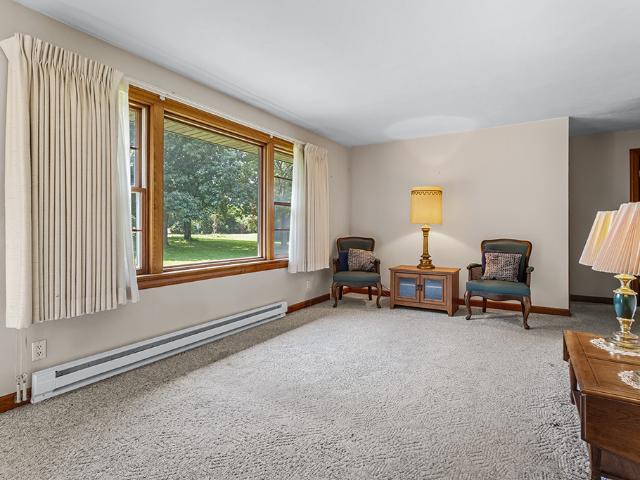 2115 MAPLE Road