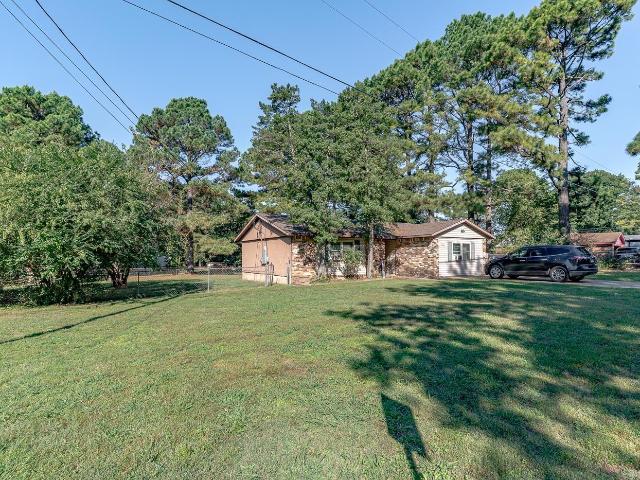 2115 Mitzi Ln