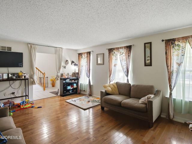 2115 Cedarview Drive