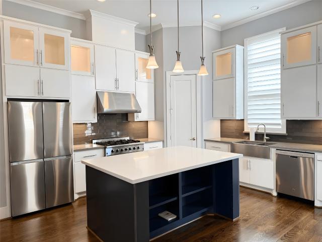 2115 Detering St, Houston, TX 77007 | MLS #32669