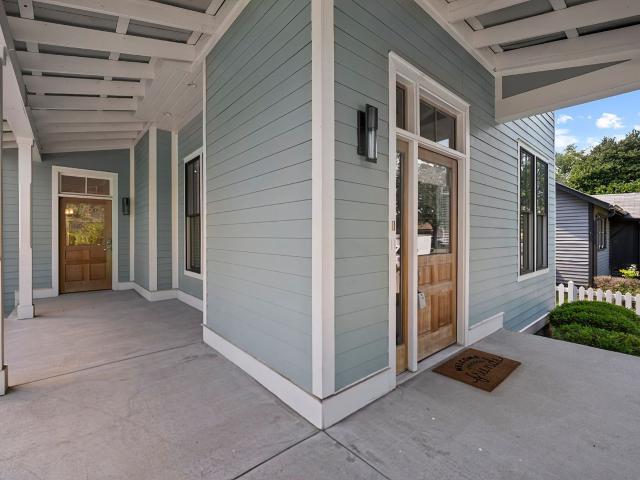 2115 Grantland Ave