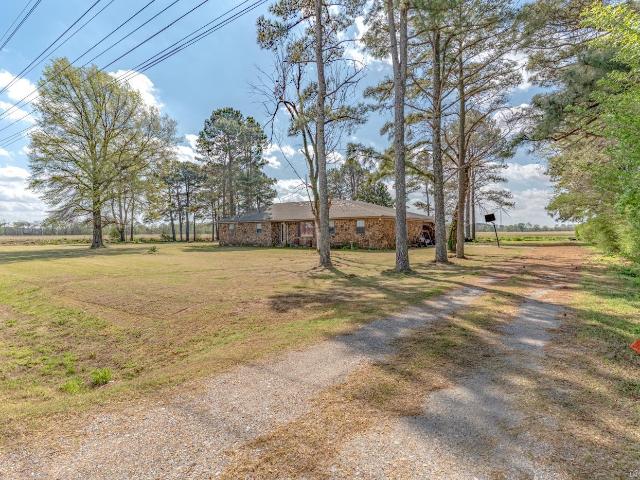 2115 Highway 64