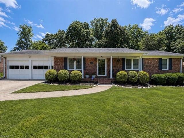 2115 Ledford Rd, Greensboro, NC 27406