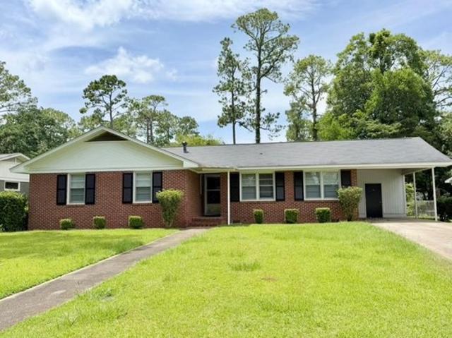 2115 Robinhood Dr, Albany, GA 31707