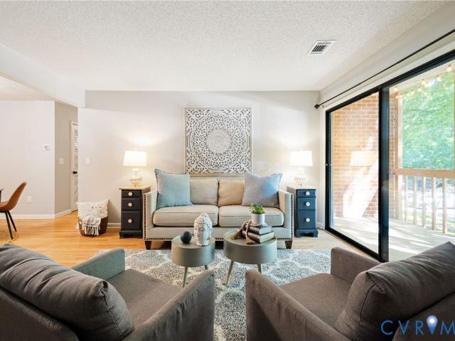 2115 Turtle Run Drive 8