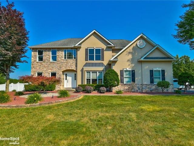 2115 Terry Rd, Moore Township, PA 18064