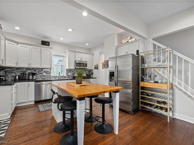 2115 W 93rd Street
