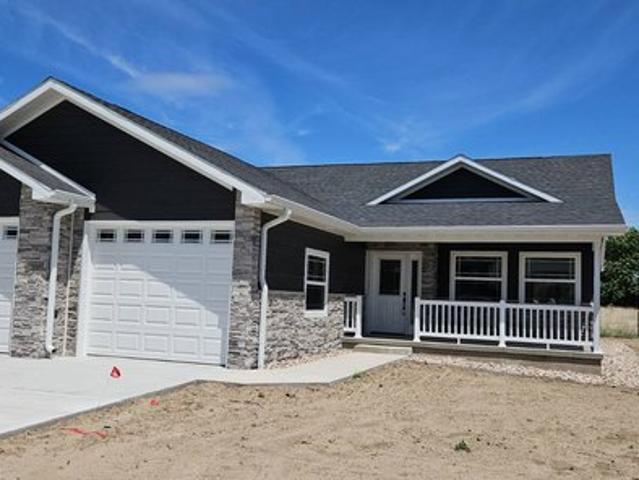 2115 Warrior Dr, Ogallala, NE 69153