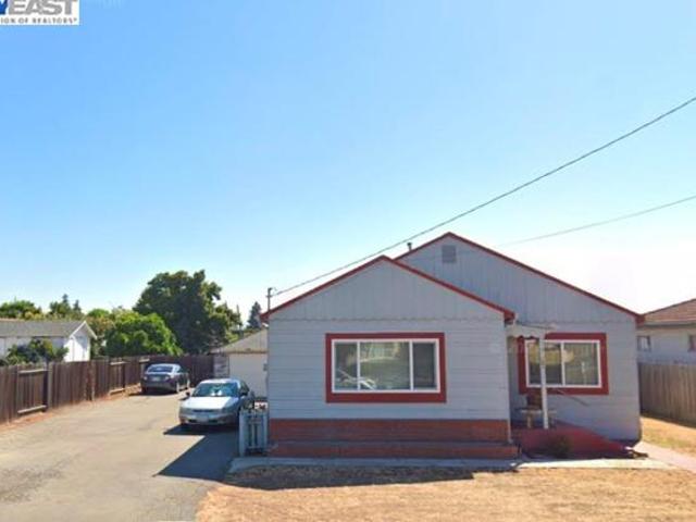21164 Garden Ave, Hayward, CA 94541