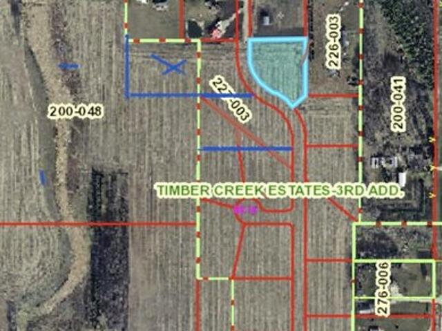 21165 Woodridge Ln, Shell Rock, IA 50670
