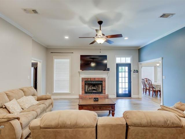2116 Middle Creek Boulevard