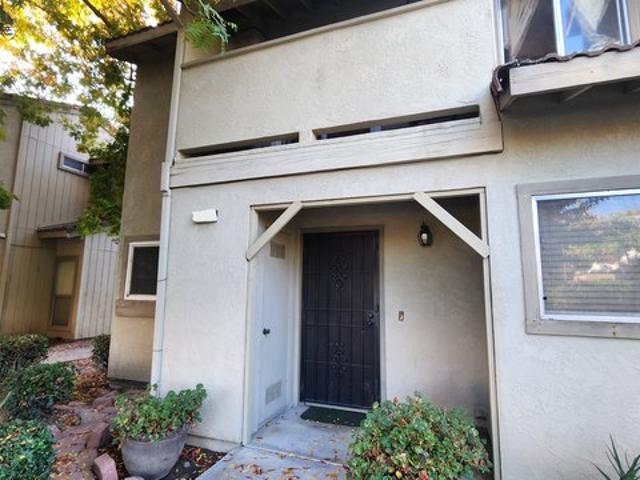 2116 Mount Vernon Dr Apt D, Modesto, CA 95350