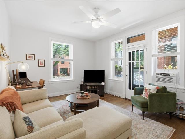 2116 n seminary avenue # 26