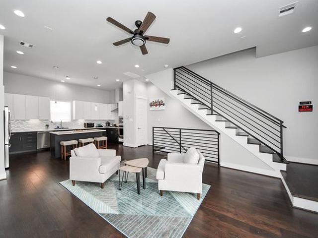 2116 Naomi St Unit C, Houston, TX 77054