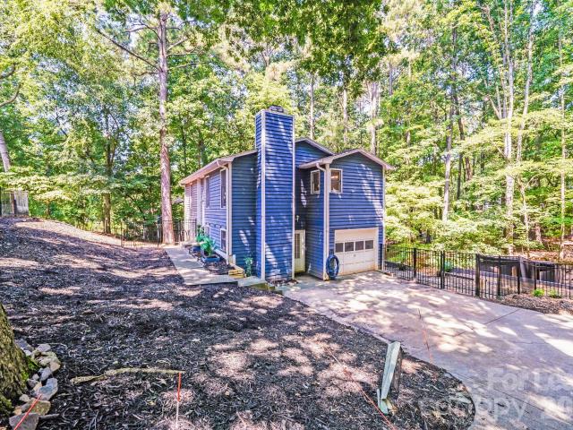 2116 Bon Villa Way
