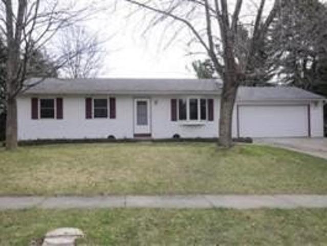 2116 Chaparral St, Kalamazoo, MI 49006