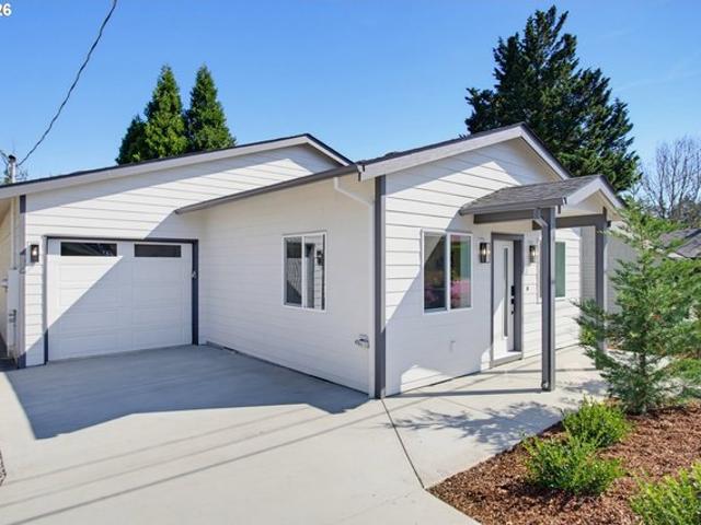 2116 E 39th St, Vancouver, WA 98663