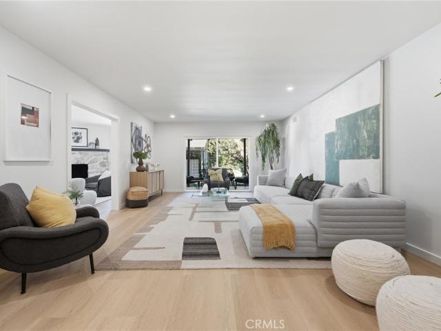 2116 Freeman