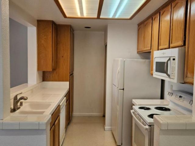 2116 Hastings Shore Lane