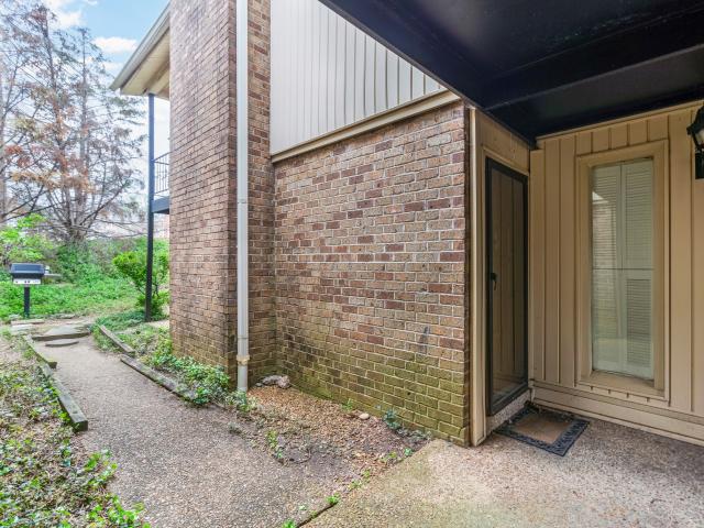 2116 Hobbs Rd, Unit N3, Nashville, TN 37215 | MLS #3164 | Compass