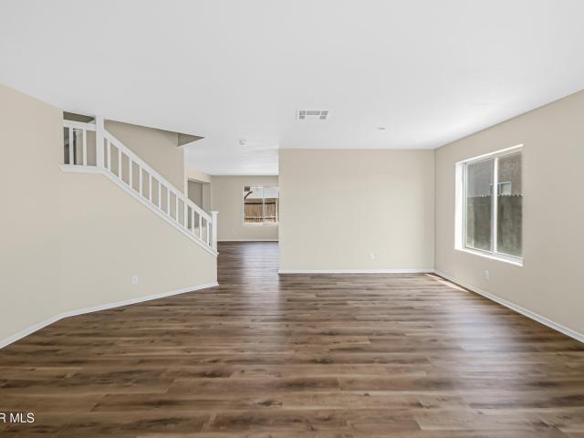 2116 Knollwood Court