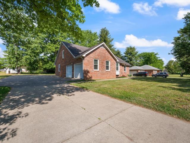 2116 Stonebrook Dr, Murfreesboro, TN 37128 | MLS #3180 | Compass
