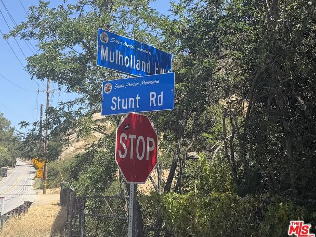 2116 Stunt Road