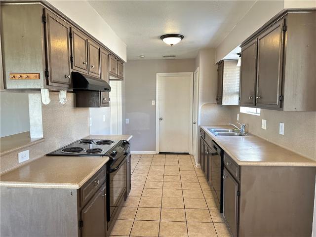 2116 Saint Charles Drive