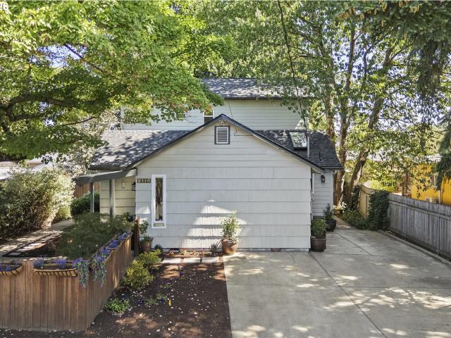 2116 SE 84TH AVE