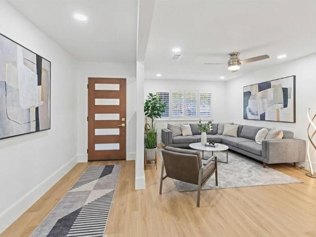 2116 Tamworth Court