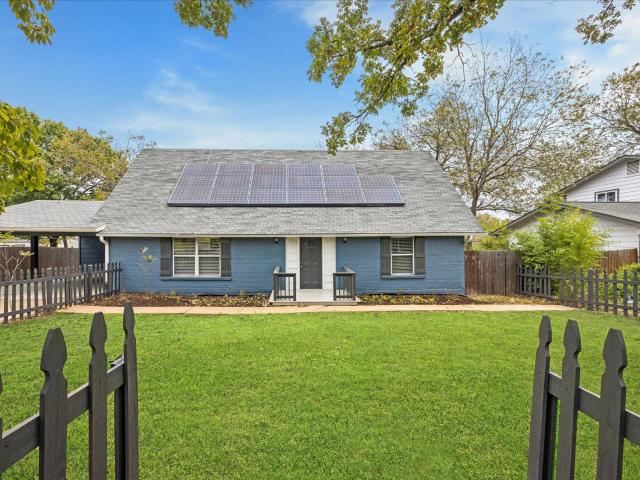 2116 Vanderbilt Ln