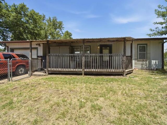 2116 W 35th St S, Wichita, KS 67217