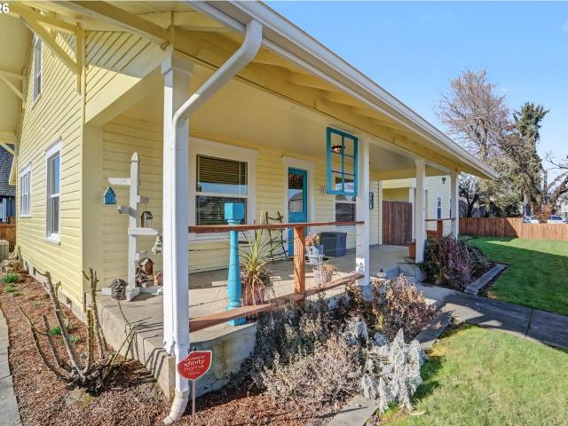 2116 waverly dr