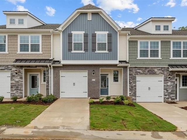 2116 Willow Glen Dr, Graham, NC 27253