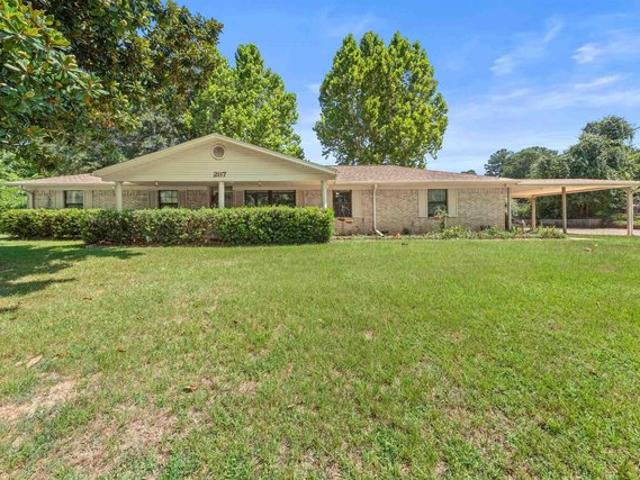 2117 Mlk, Palestine, TX 75803
