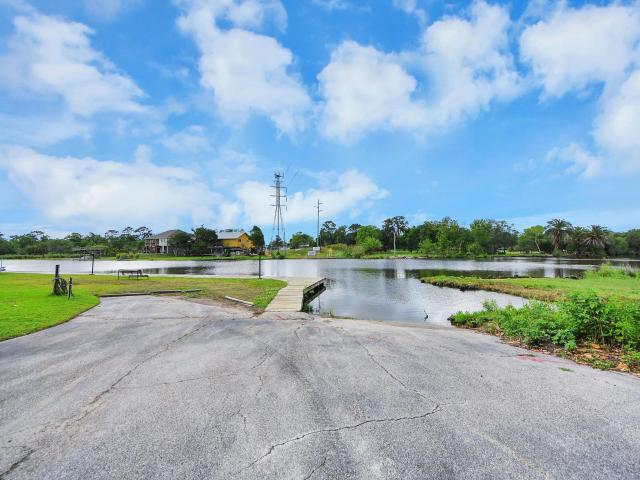 2117 Casa Rio Cir, Dickinson, TX 77539 | MLS #60416