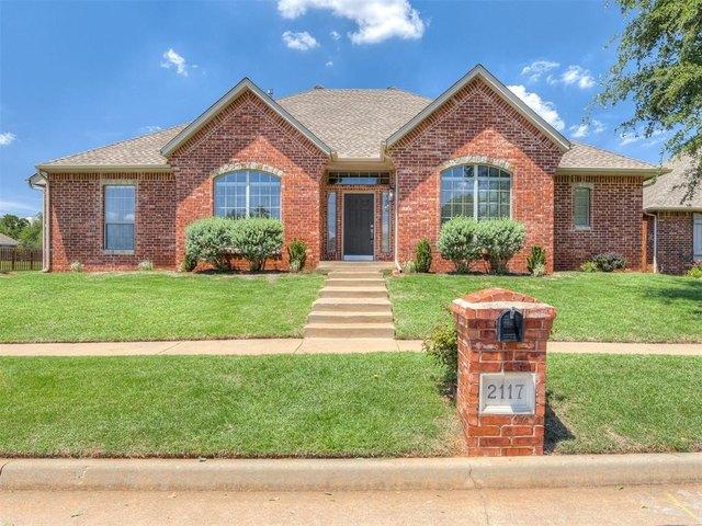 2117 Cedar Pointe Cir, Edmond, OK 73003