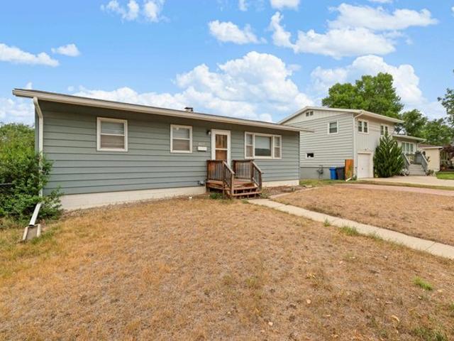 2117 Cruz Dr, Rapid City, SD 57702