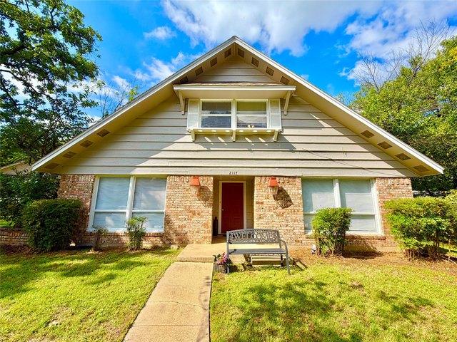 2117 Foxcroft Cir, Denton, TX 76209